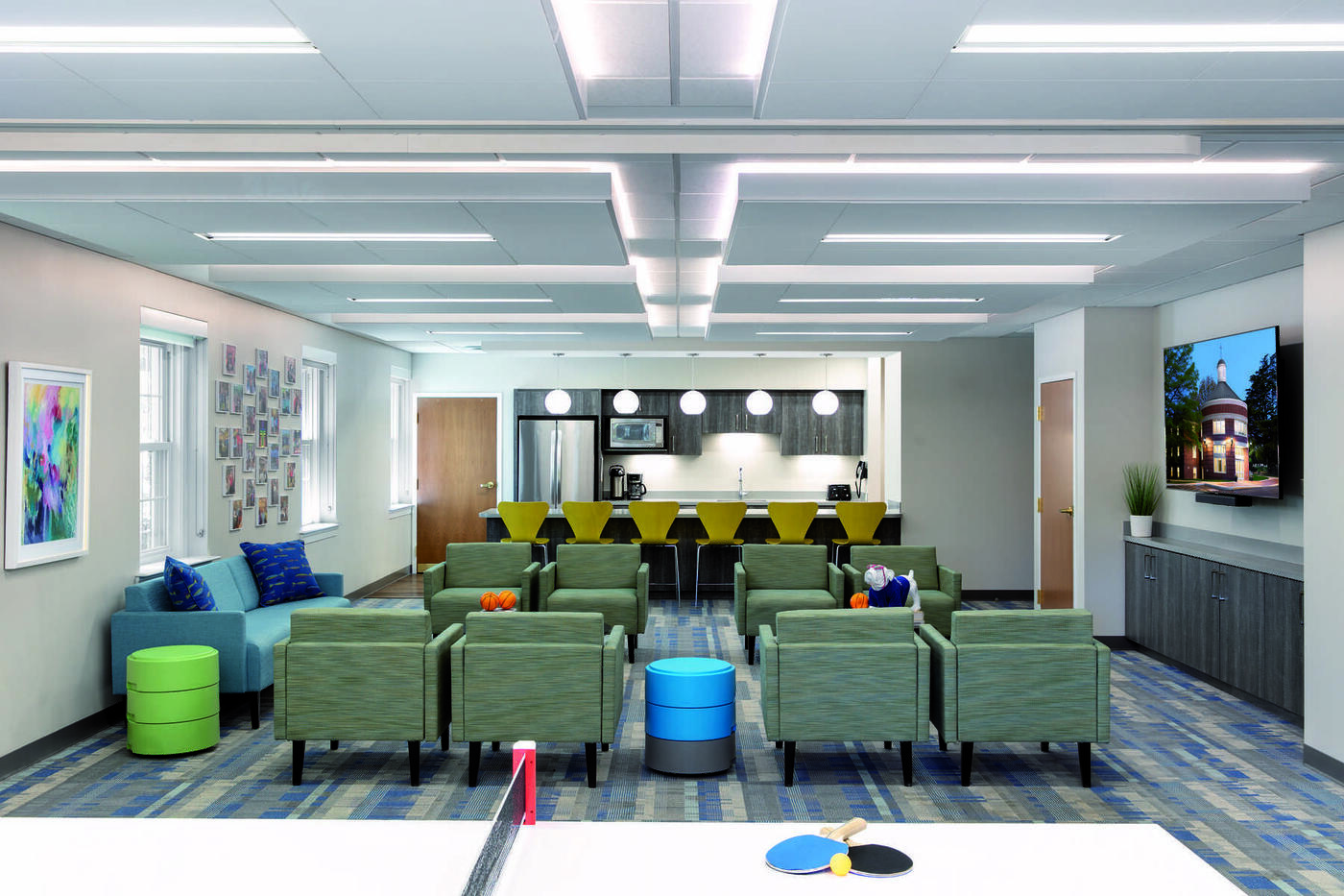 Top 10 Tips for Designing a Warm, Inviting and Energizing Church Youth Room