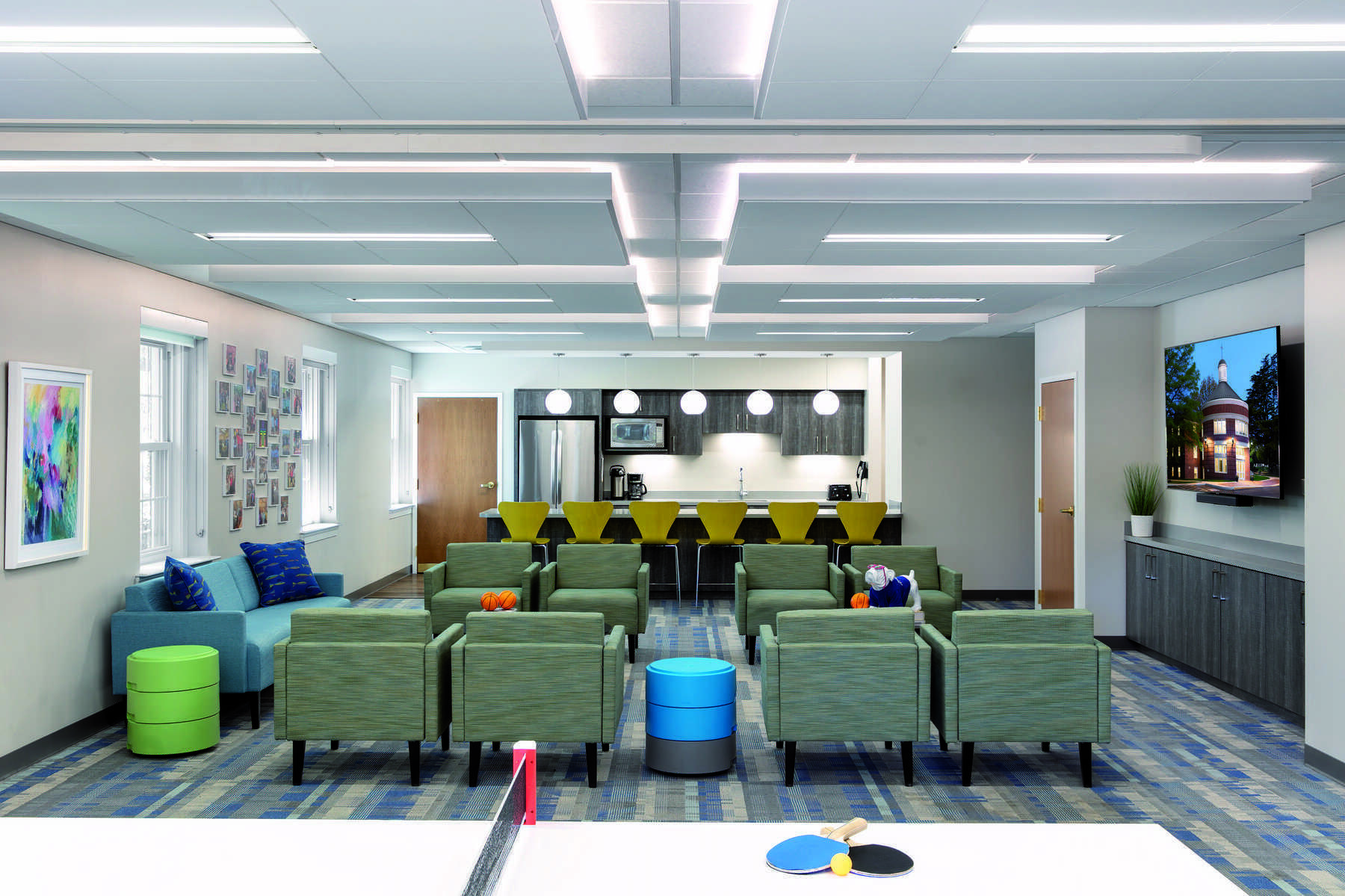 Top 10 Tips for Designing a Warm, Inviting and Energizing Church Youth Room