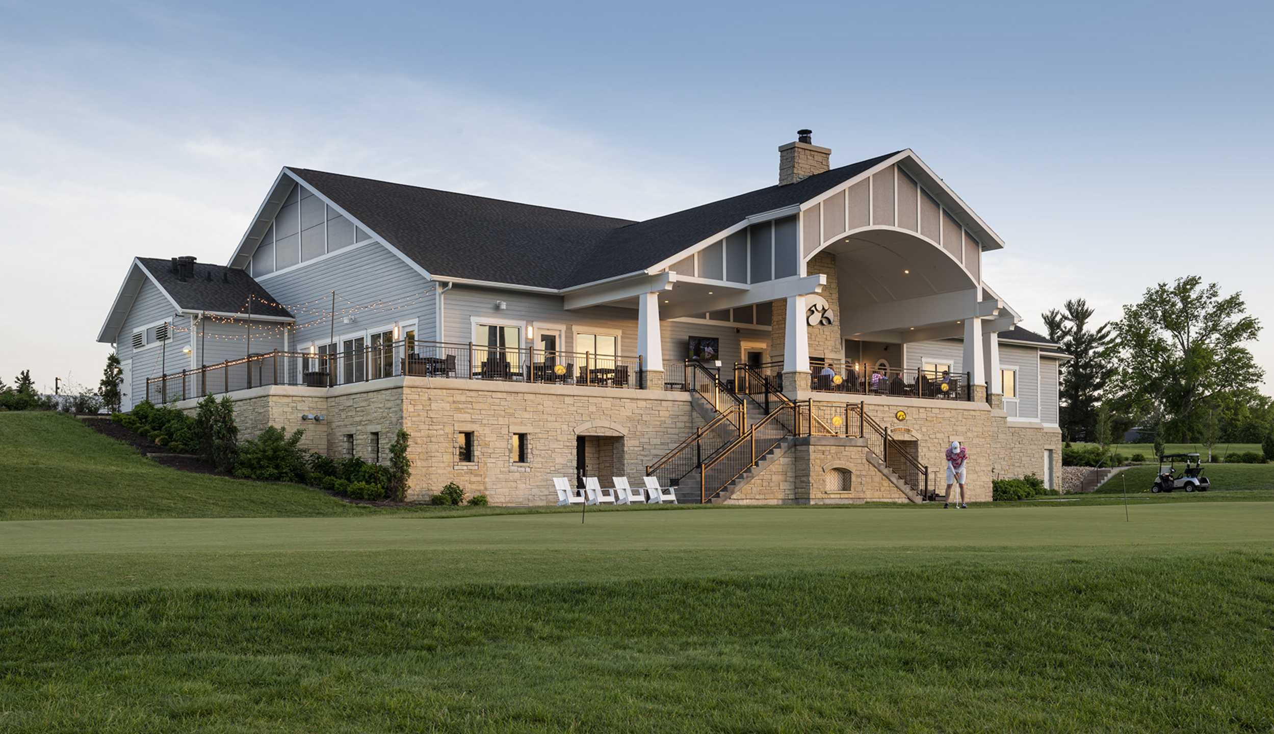 Golf Clubhouse & Amenity Design for Private Clubs & Municipal ...