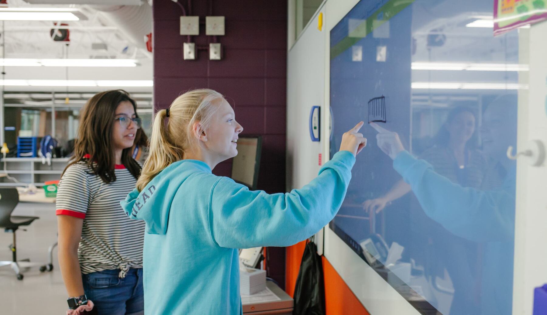 River Trails School District 26 River Trails Middle School STEAM Lab